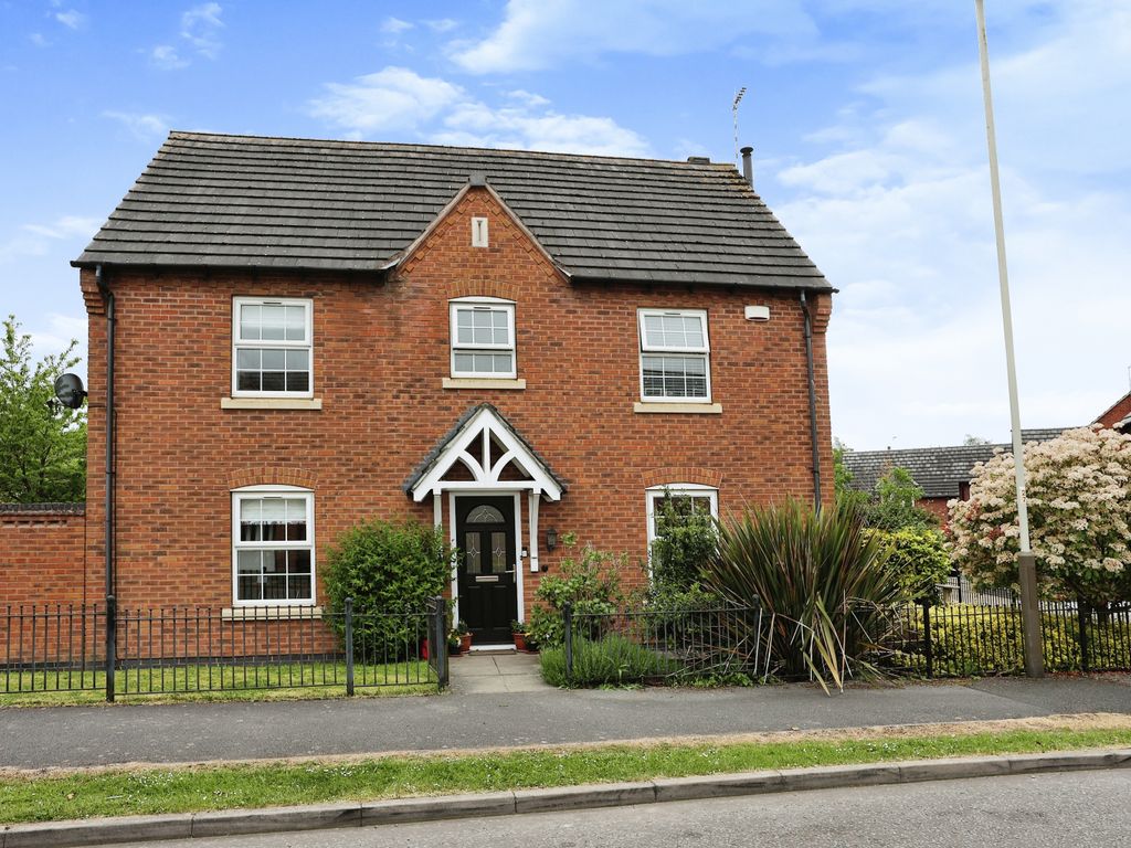 4 bed detached house for sale in Lady Hay Road, Leicester ...