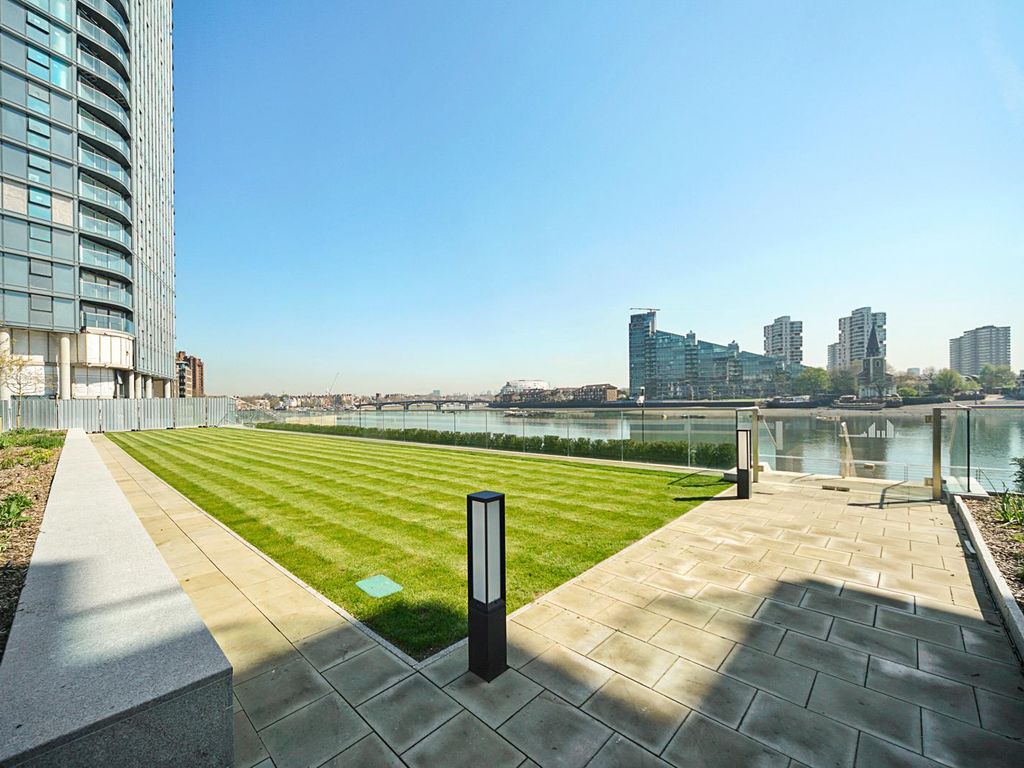 New home, 2 bed flat for sale in Waterfront Drive, London SW10, £ ...