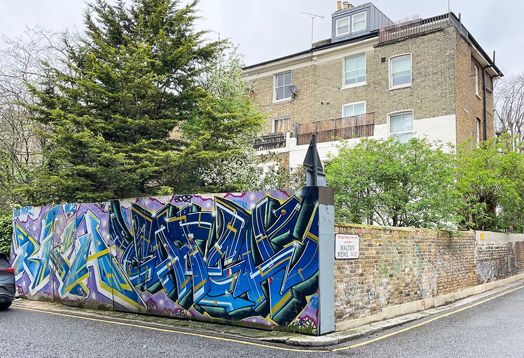 Office for sale in Cambridge Gardens, London W10, £250,000 - Zoopla