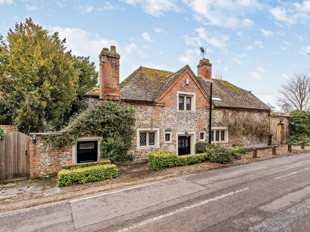 4 bed detached house for sale in Crawley, Winchester, Hampshire SO21 ...