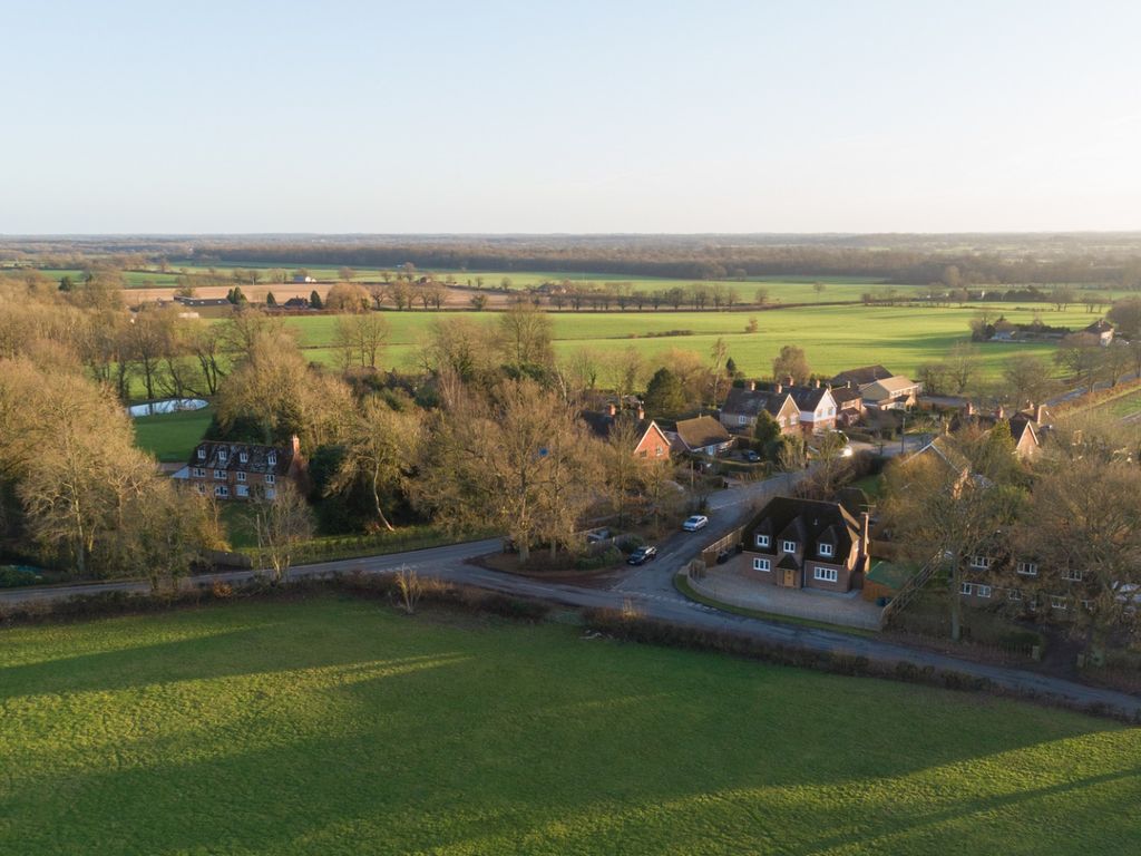 4 bed detached house for sale in Lambden Road, Pluckley, Ashford TN27 ...