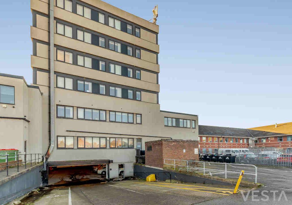 2 bed flat for sale in York Road, Leeds LS9 - Zoopla