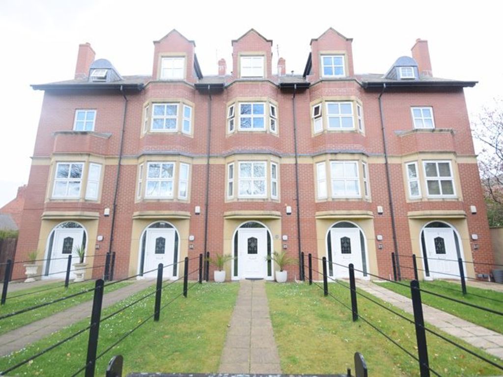 4 bed town house to rent in St Annes, Sunderland Road, South Shields ...