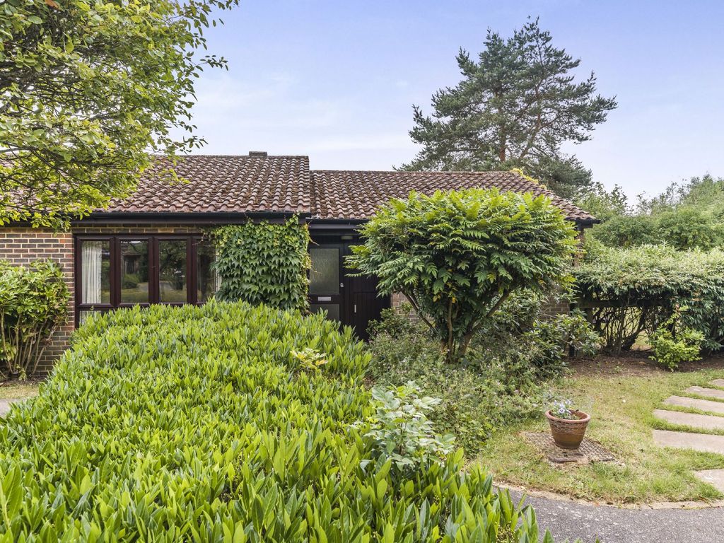 2 bed bungalow for sale in Roding Close, Elmbridge Village, Cranleigh ...