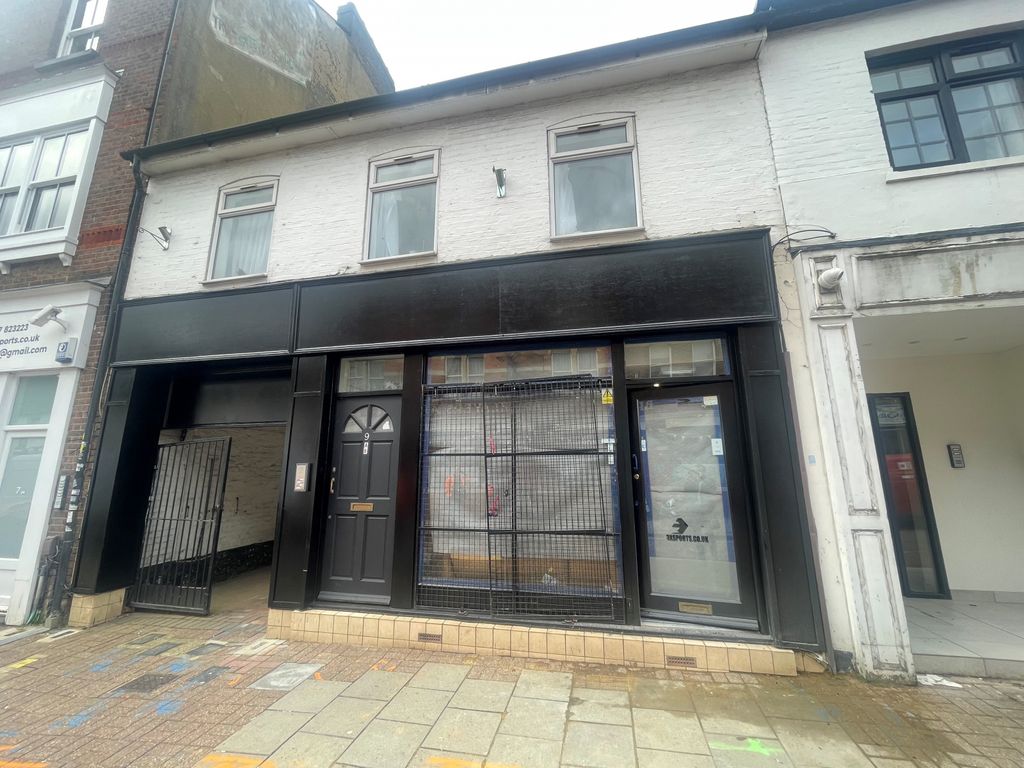 Retail premises to let in High Town Road, Luton LU2, £12,000 pa - Zoopla