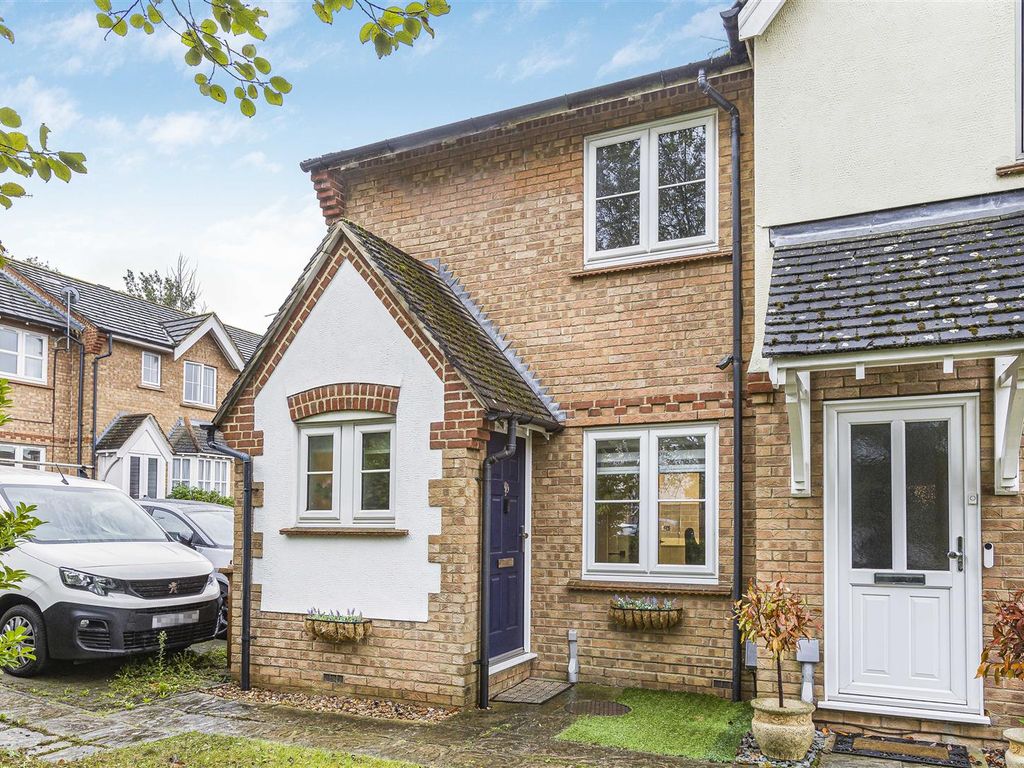 2 Bed End Terrace House For Sale In Primrose Drive Hertford Sg13 £