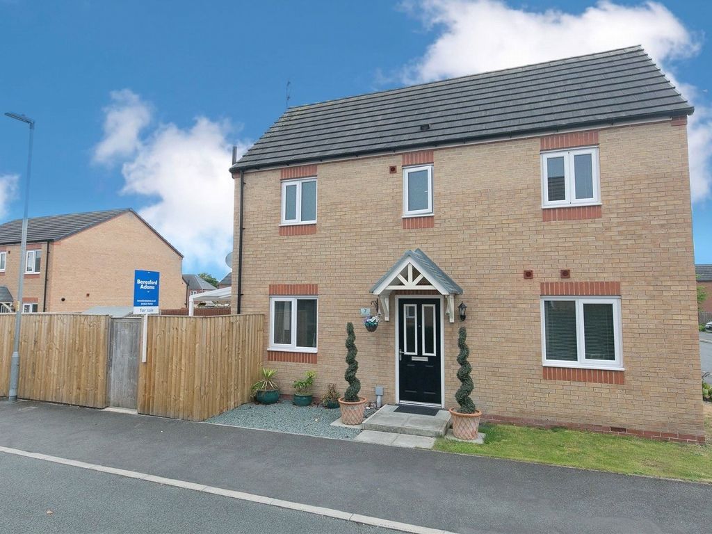 3 Bed Semi Detached House For Sale In Spruce Drive Penyffordd Chester