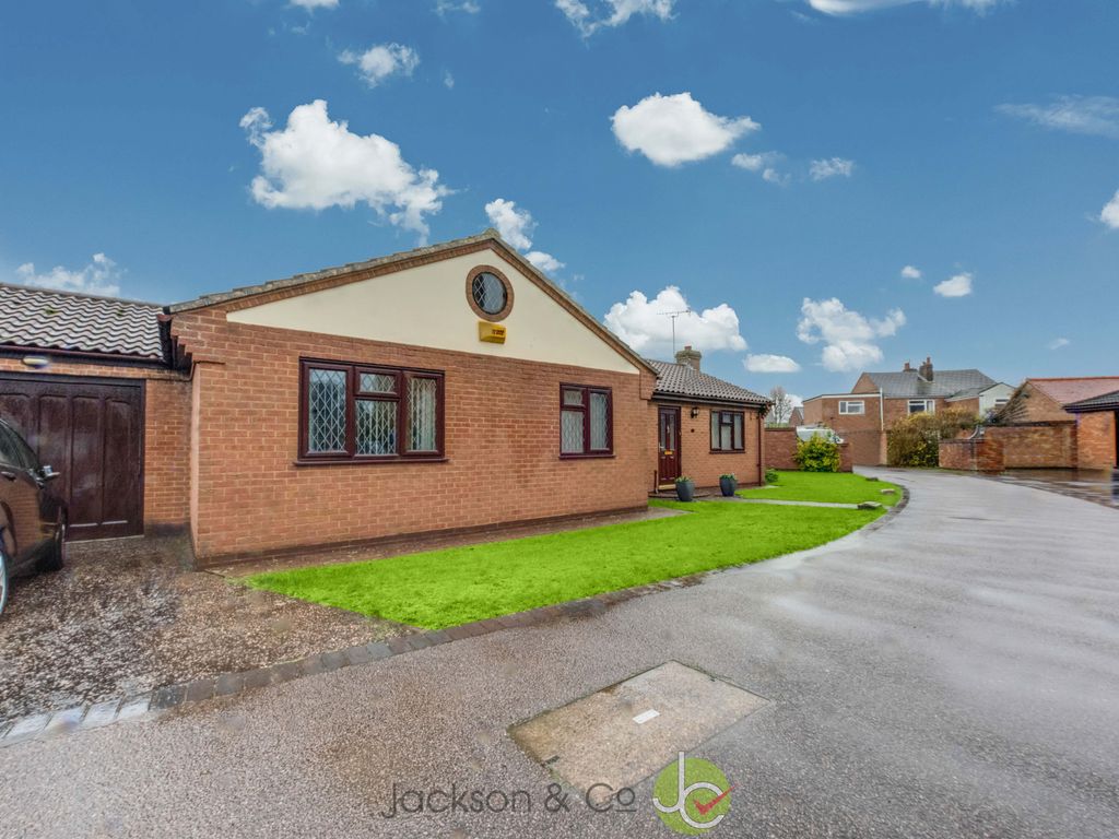 3 bed detached bungalow for sale in Springfields Drive, Lexden CO2 - Zoopla