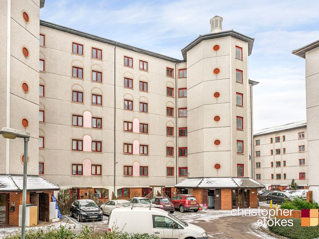 Studio for sale in Eleanor Way, Waltham Cross EN8 - Zoopla