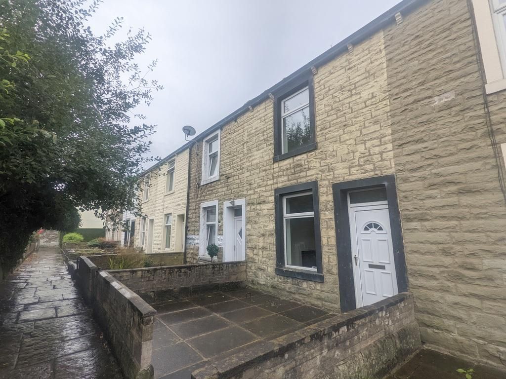 2 bed terraced house for sale in Stamford Place, Clitheroe BB7 - Zoopla