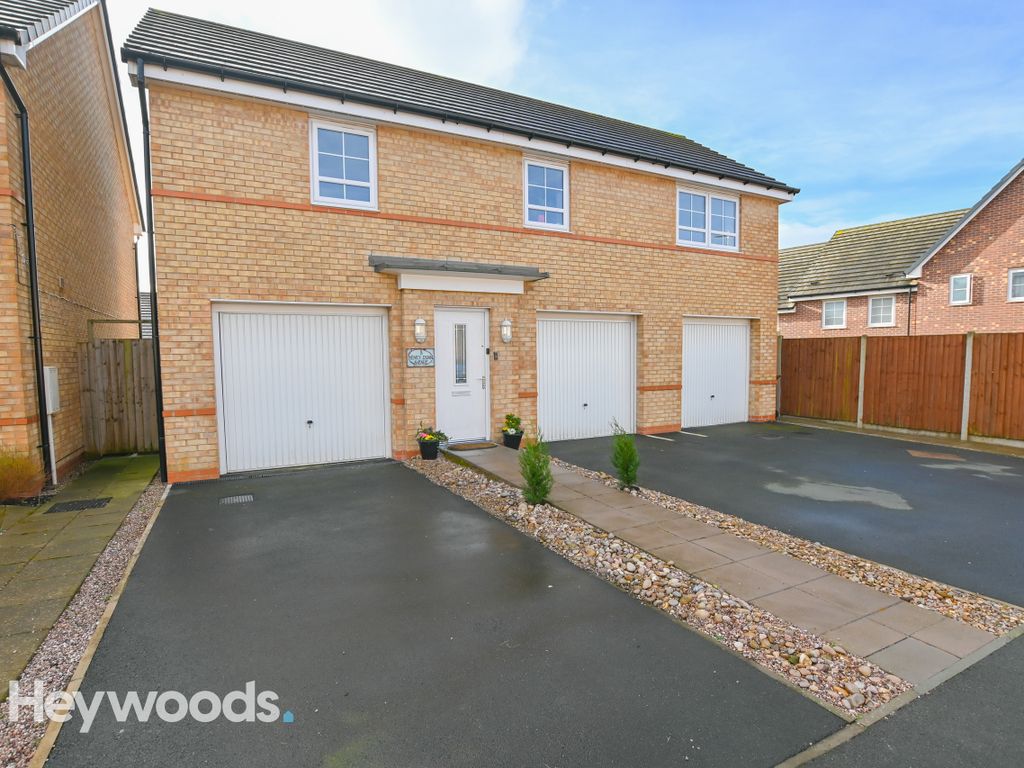 2 bed property for sale in Henry Dunn Avenue, Hanley, Stoke-On-Trent ...