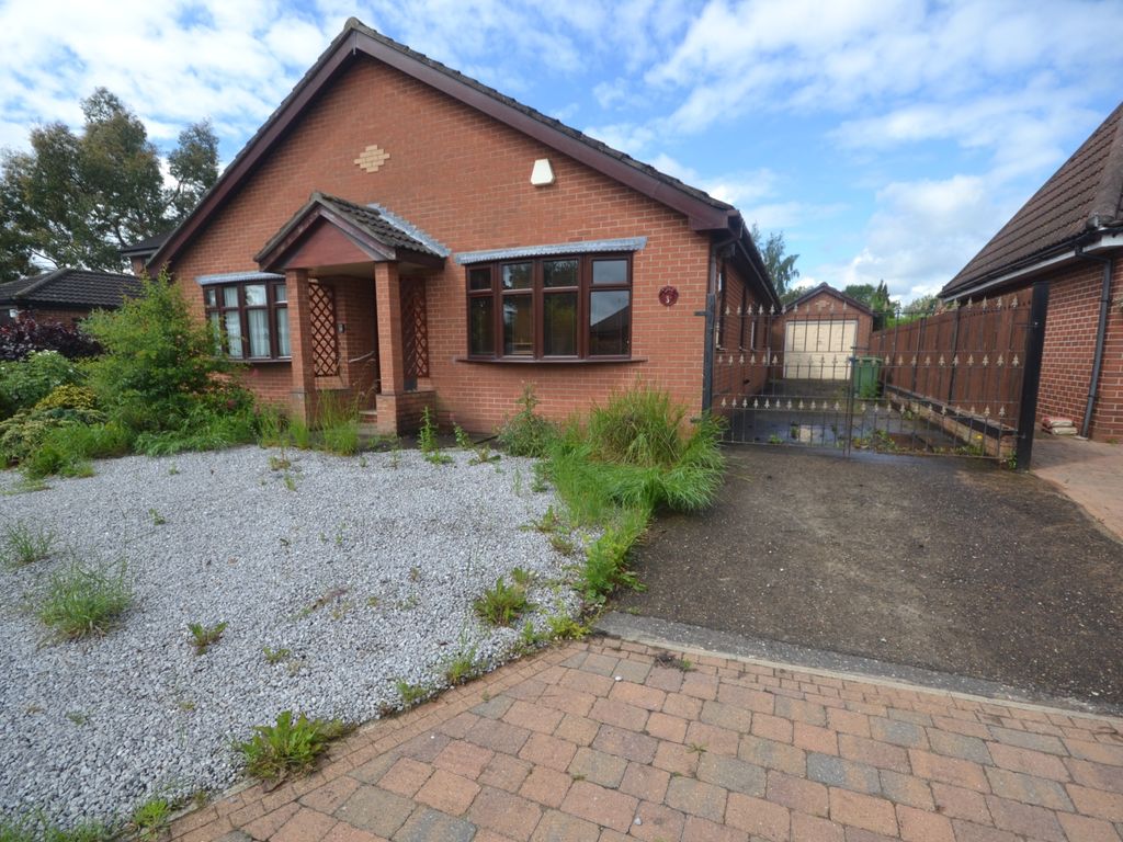 3 bed bungalow for sale in Rise Close, Long Riston, Hull HU11 - Zoopla