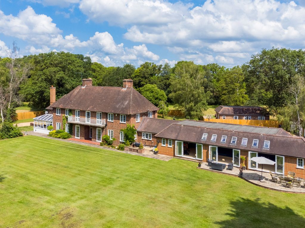 6 bed detached house for sale in Red Lane, Reading RG7, £2,000,000 - Zoopla