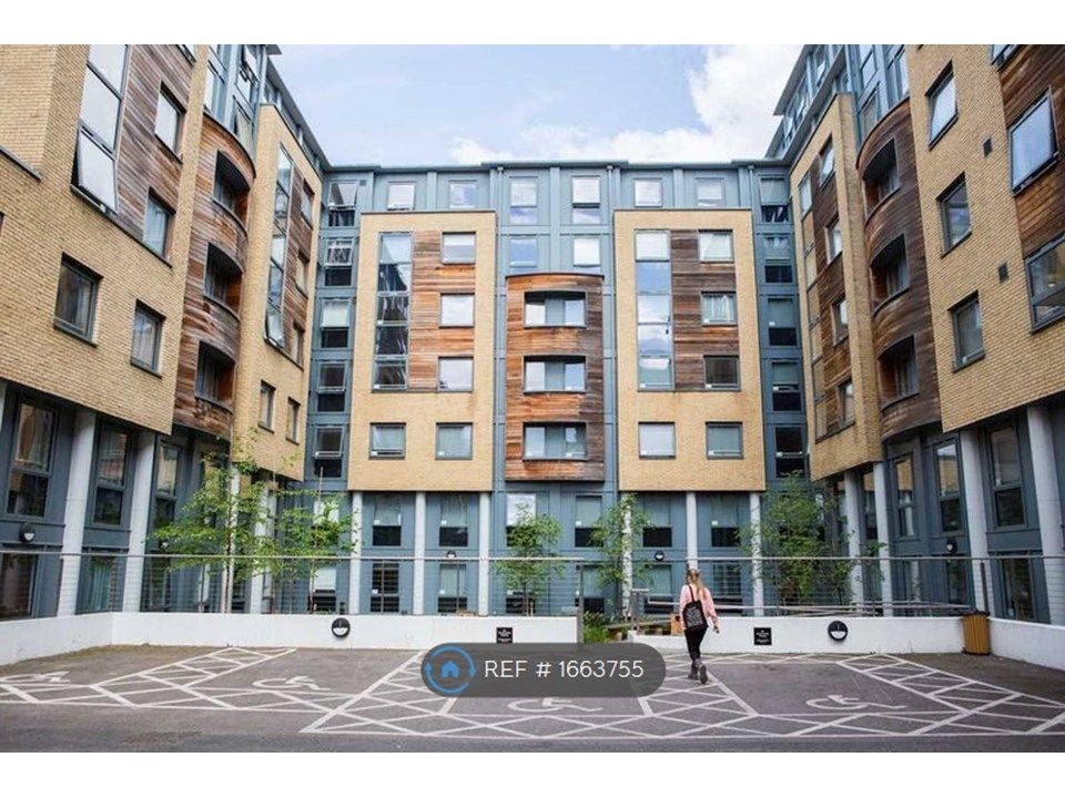 Room to rent in Market Road, London N7 - Zoopla