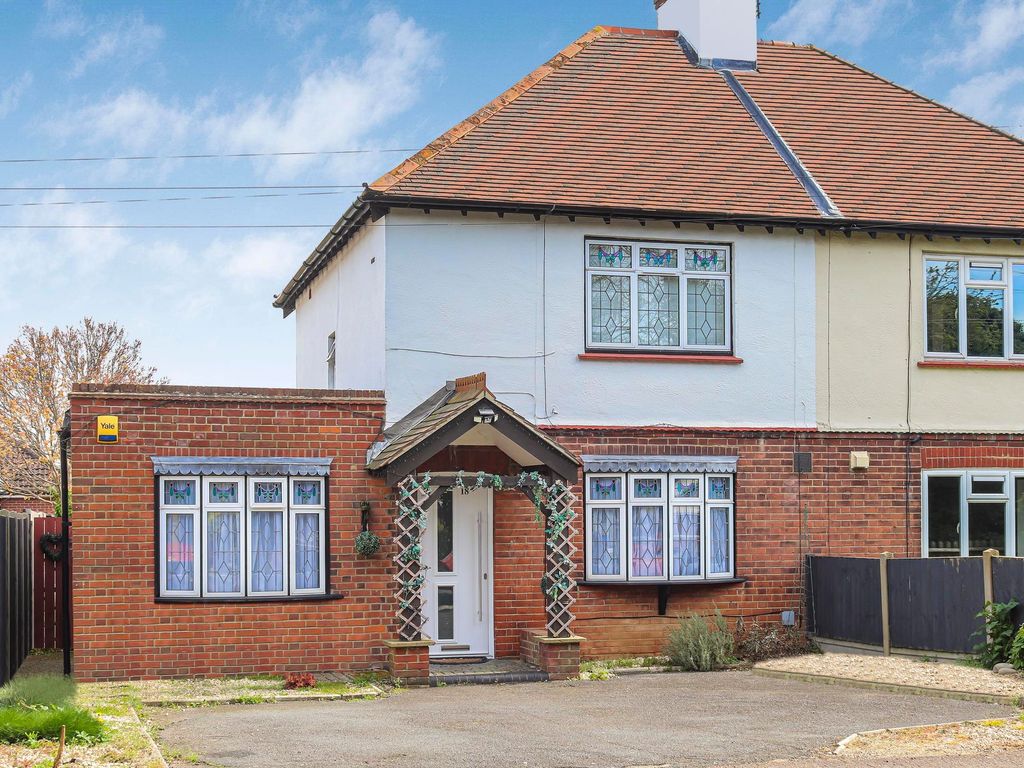 4 bed semi-detached house for sale in Avro Road, Southend-On-Sea SS2, £350,000 - Zoopla