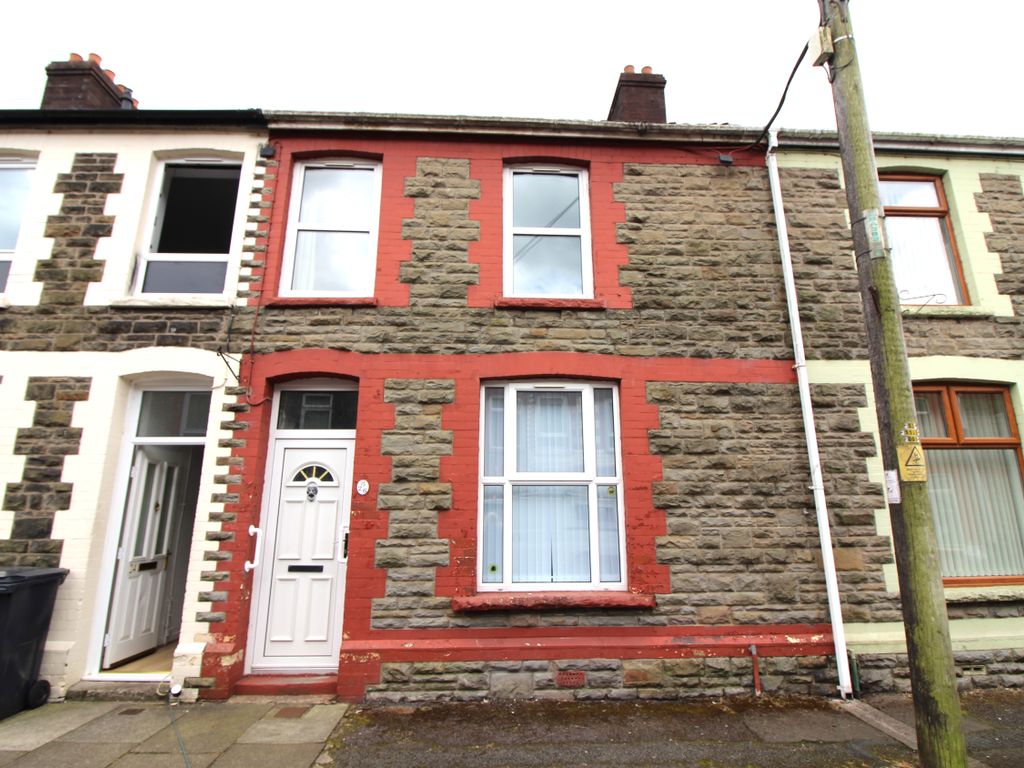 3 bed terraced house for sale in Railway Street, Llanhilleth ...