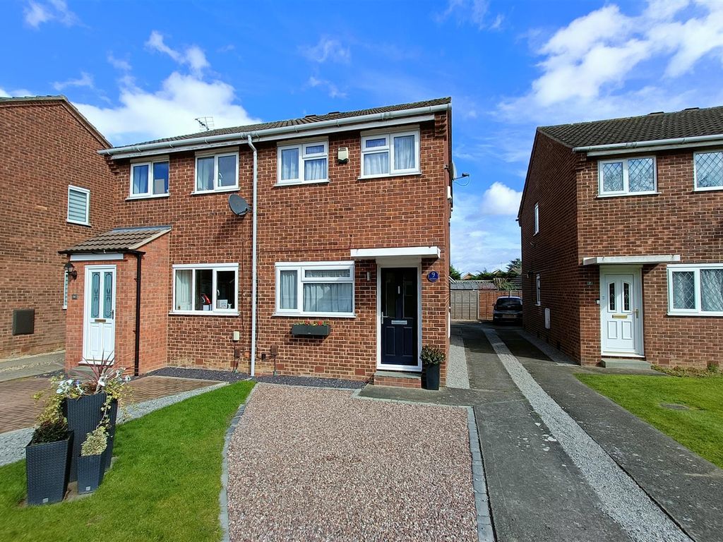 2 bed semi-detached house for sale in Skiddaw, Woodthorpe, York YO24 ...