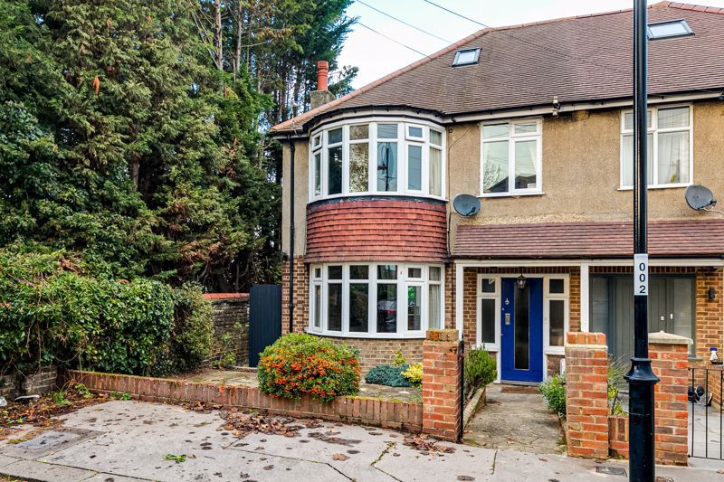 4 Bed Semi Detached House For Sale In Ashburton Gardens Addiscombe