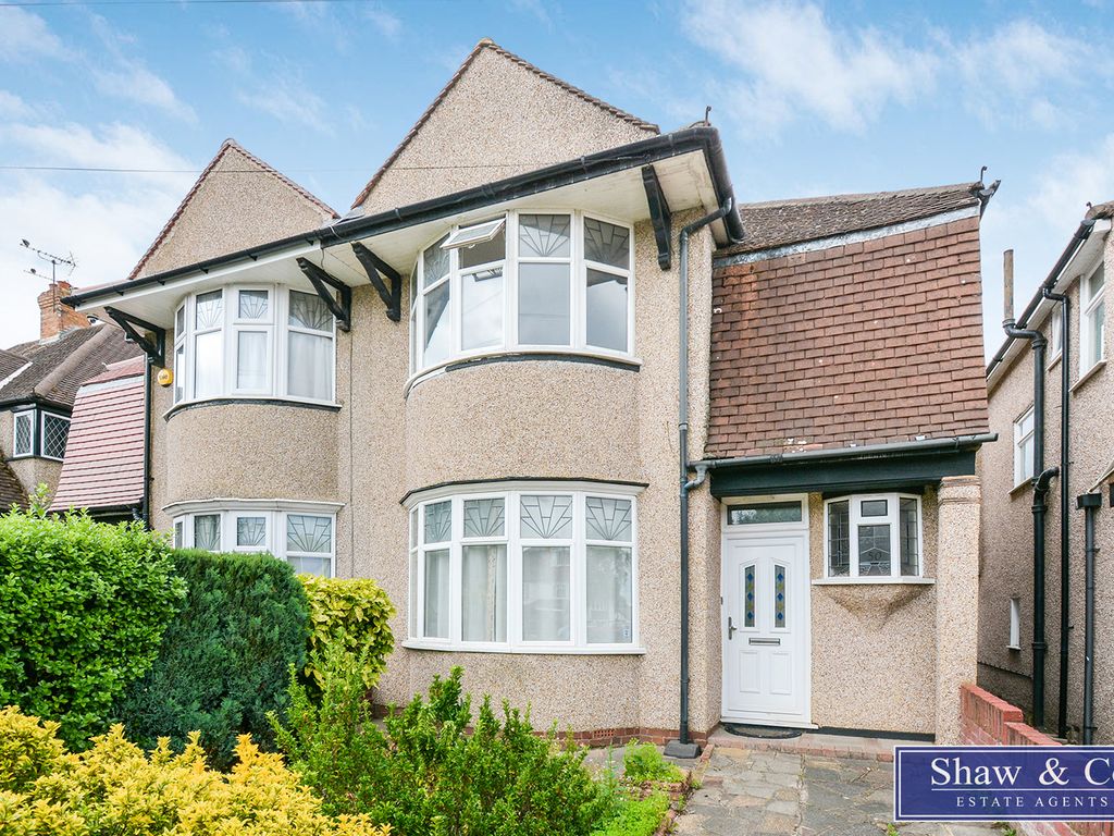3 Bed Semi Detached House For Sale In Runnymede Road Whitton