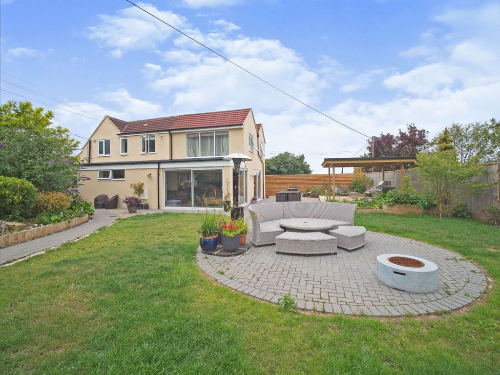 5 bed detached house for sale in Dauntsey Lock, Chippenham SN15 - Zoopla