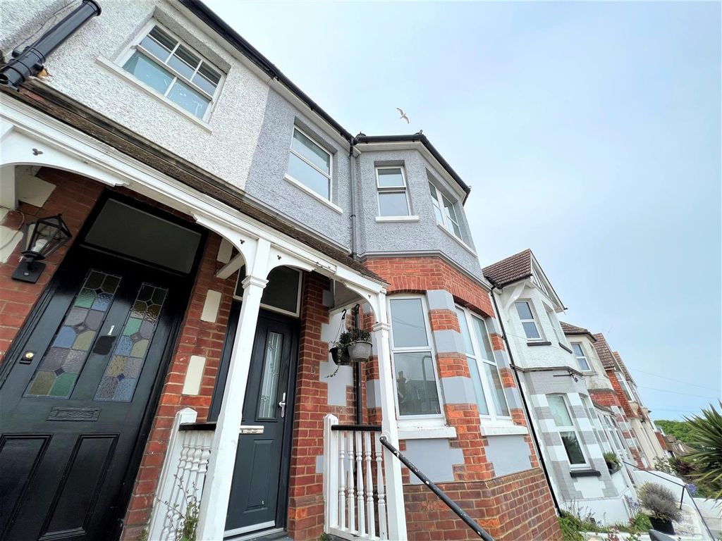 5 bed semi-detached house to rent in Sedgewick Road, Bexhill-On-Sea ...