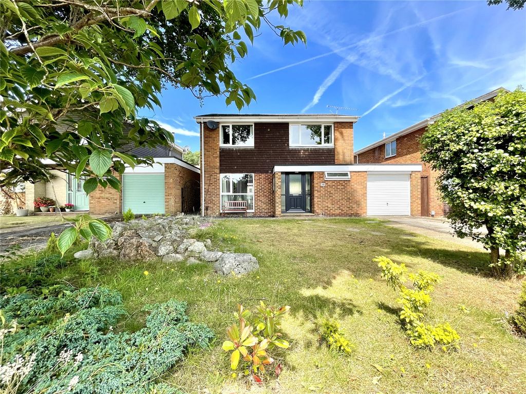 4 Bed Detached House For Sale In The Findings Farnborough Hampshire