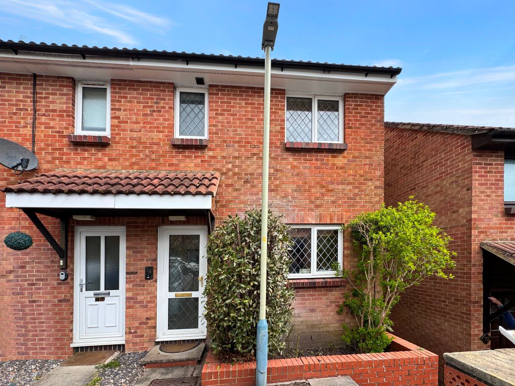 2 bed semi-detached house for sale in Russell Road, Salisbury SP2, £242,500 - Zoopla