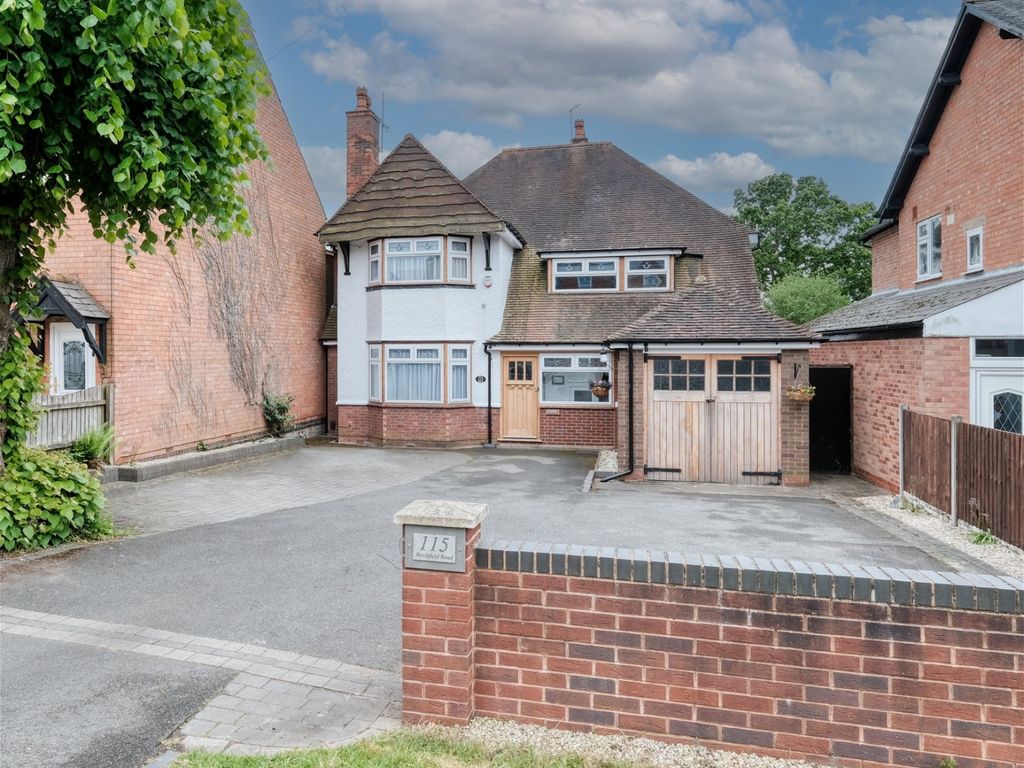 4 bed detached house for sale in Birchfield Road, Headless Cross ...