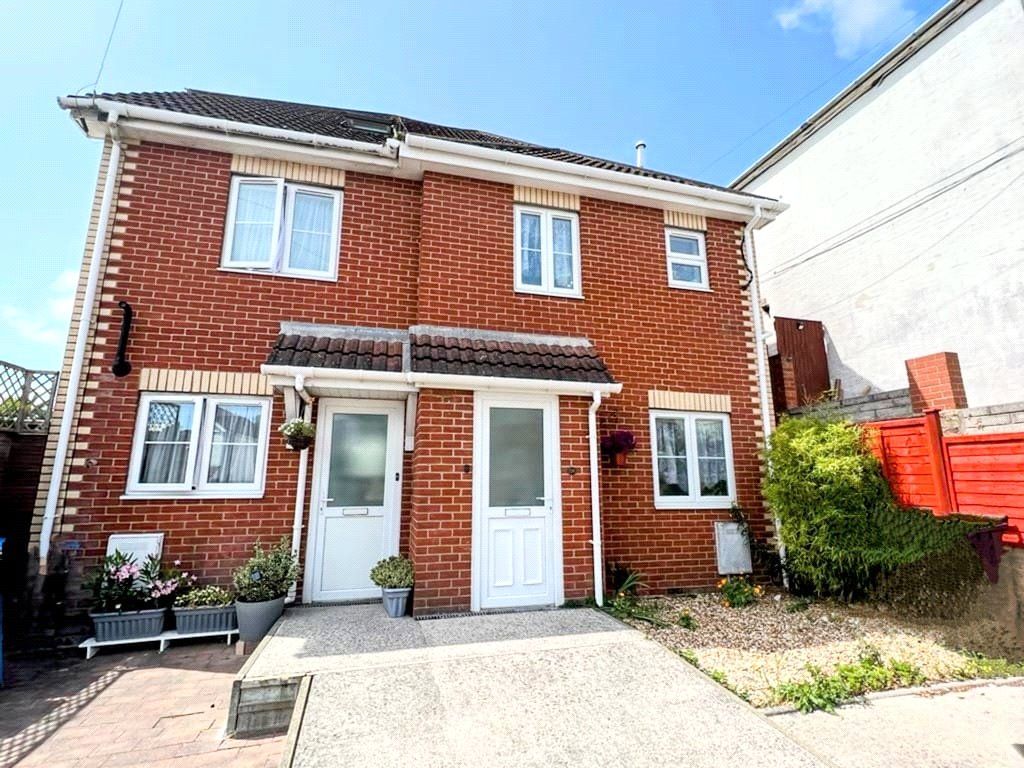 4 Bed Semi Detached House For Sale In Richmond Road Lower Parkstone