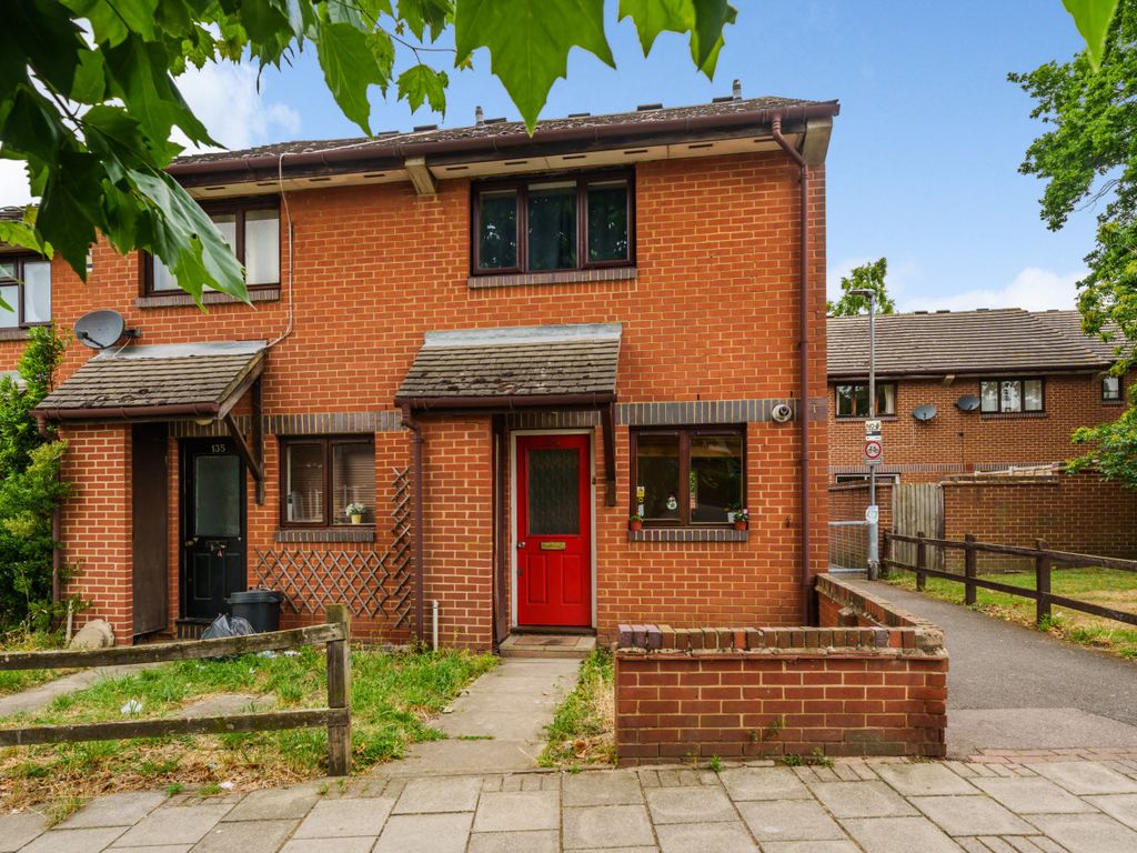 2 bed property to rent in Rectory Lane, London SW17 - Zoopla