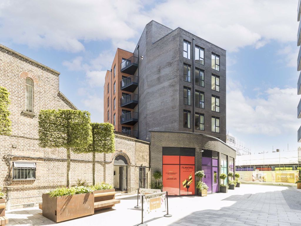 1 bed flat to rent in Filmworks Walk, London W5 - Zoopla