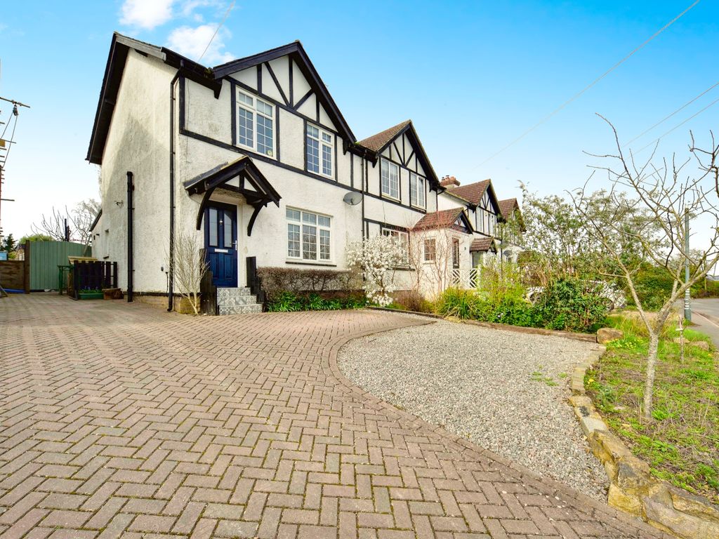 3 Bed Semi Detached House For Sale In Busbridge Road Maidstone Me15 £