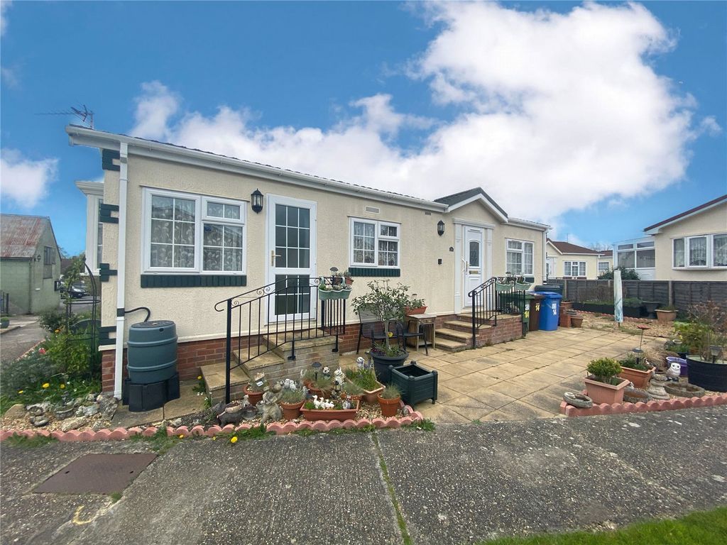 1 Bed Property For Sale In Chilton Farm Park Fleet Road Farnborough