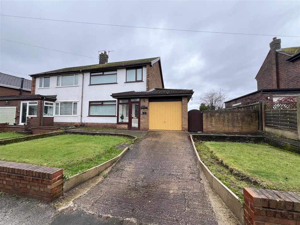 3 Bed Semi Detached House For Sale In Hydes Brow Rainford St Helens