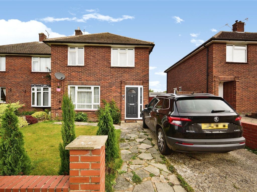 3 Bed Semi Detached House For Sale In Sheppey Road Maidstone Kent