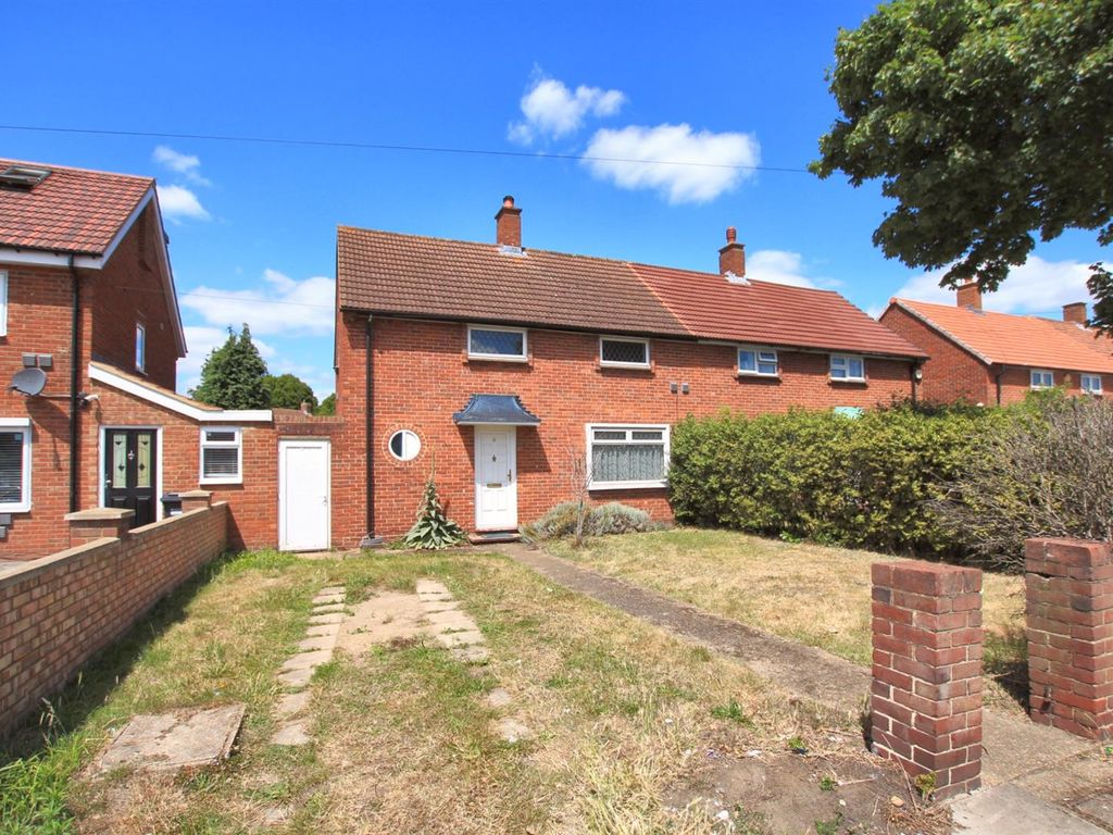 2 Bed Semi Detached House For Sale In Vicarage Farm Road Hounslow Tw3