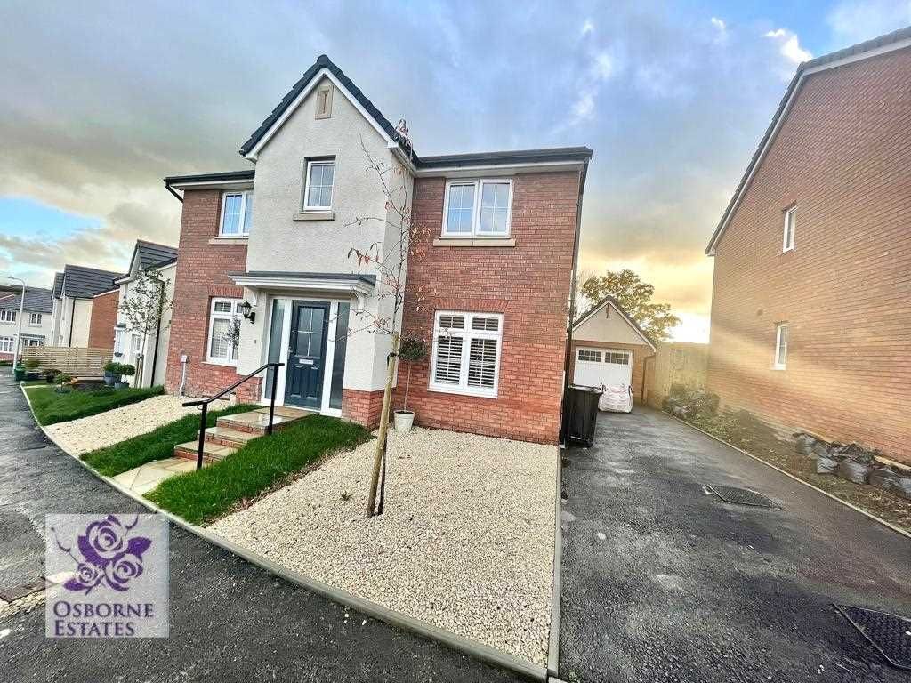 4 bed detached house for sale in Comin Y Coed, Highfields, Porth CF39 ...