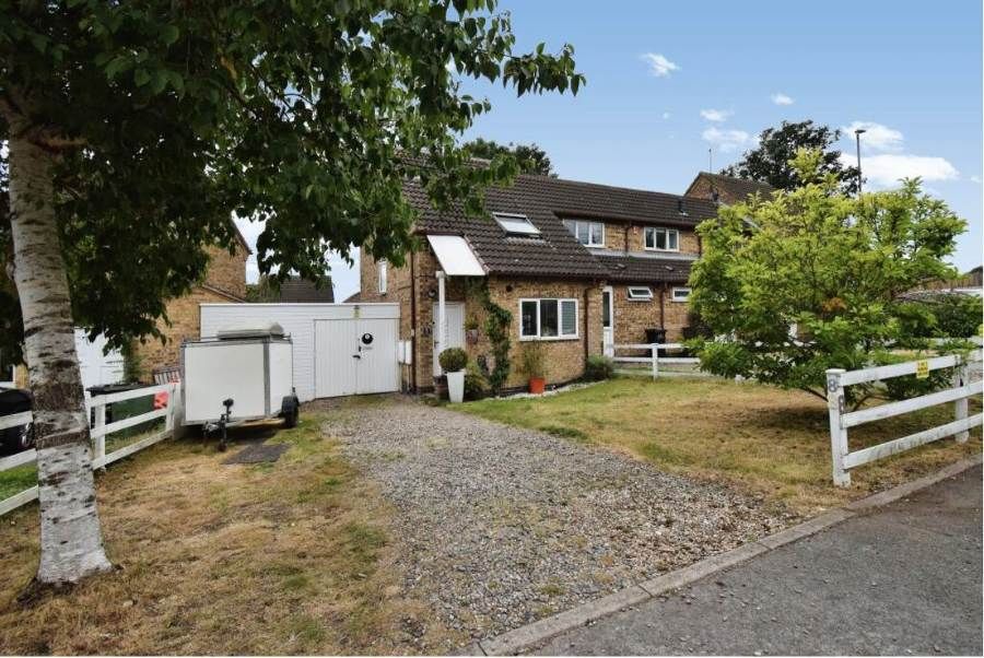 2 Bed Semi Detached House To Rent In Saxondale Road Wigston Le18 £900