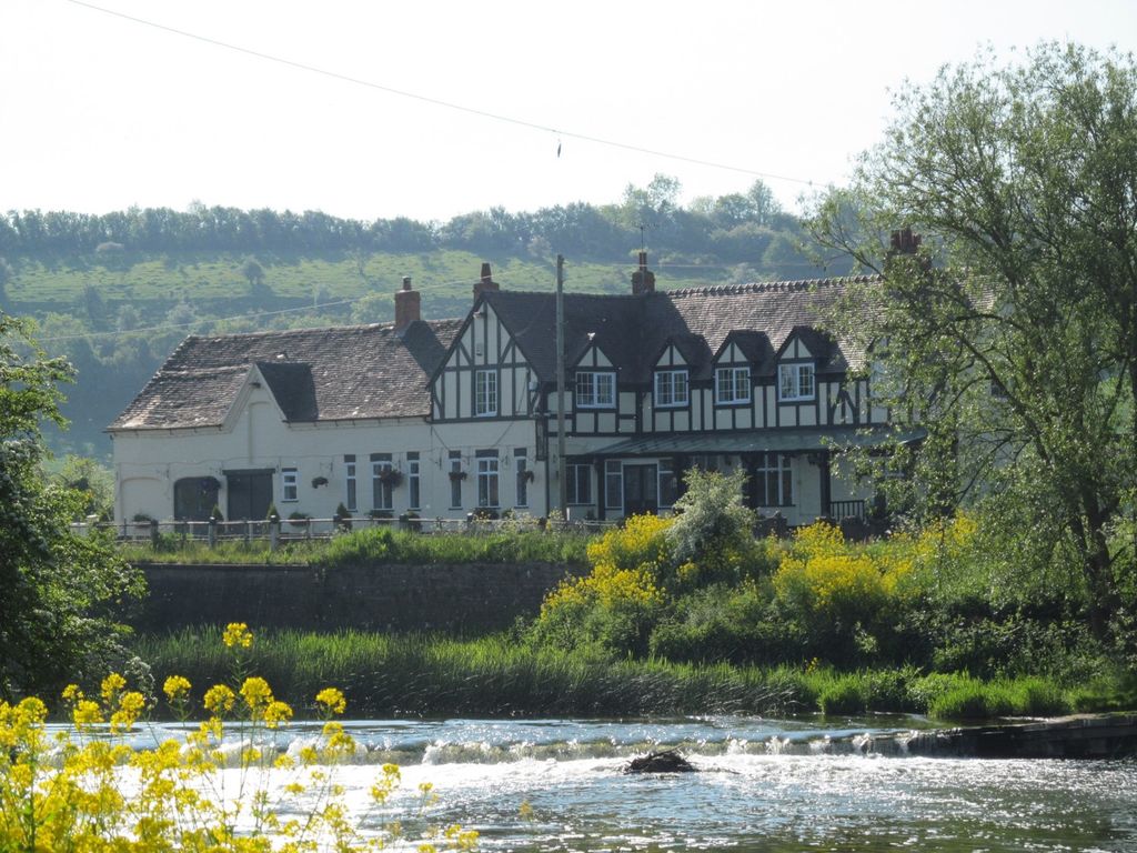 Pub/bar for sale in Offenham, Evesham WR11 - Zoopla