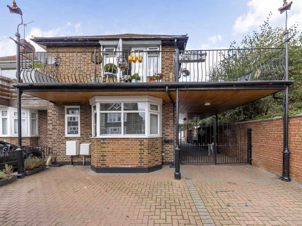 4 bed semi-detached house for sale in Holmes Road, Twickenham TW1 - Zoopla