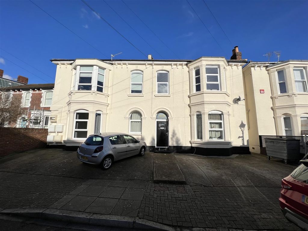 1 bed flat to rent in Hereford Road, Southsea PO5, £825 pcm - Zoopla