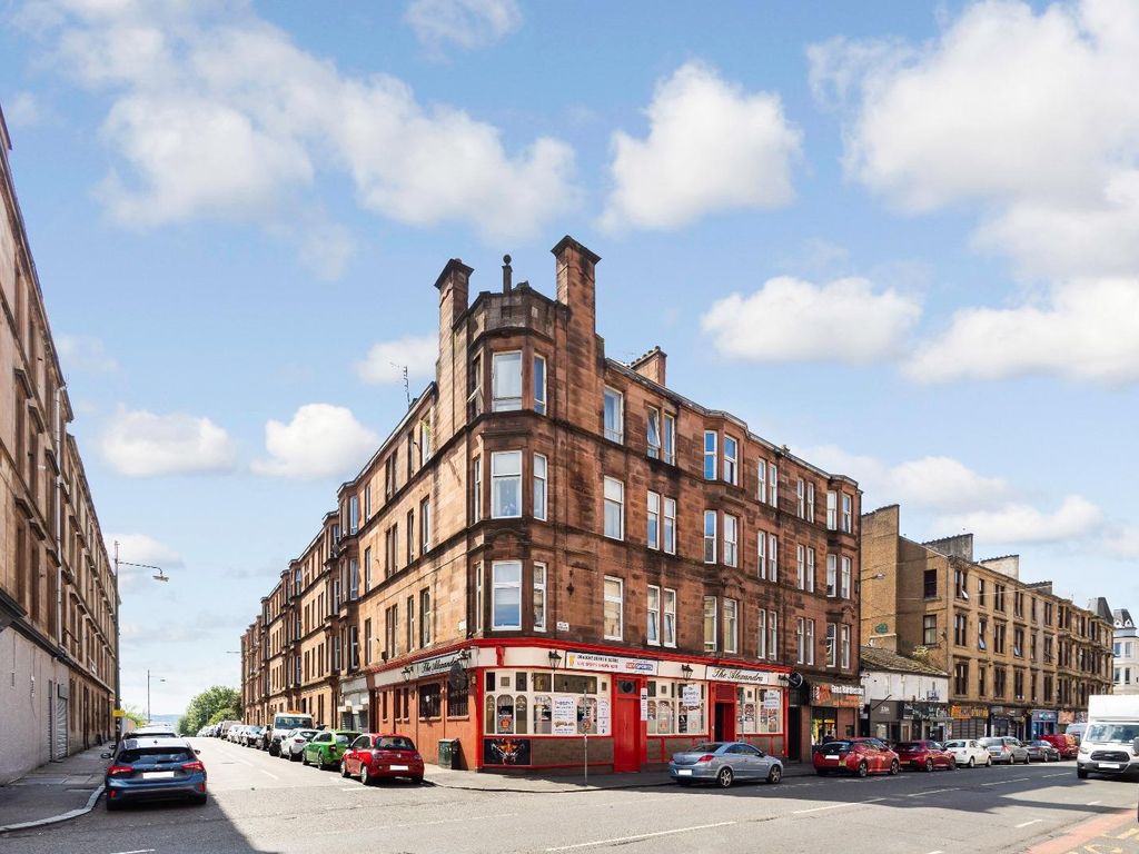 2 bed flat to rent in Bluevale Street, Glasgow G31, £1,300 pcm - Zoopla