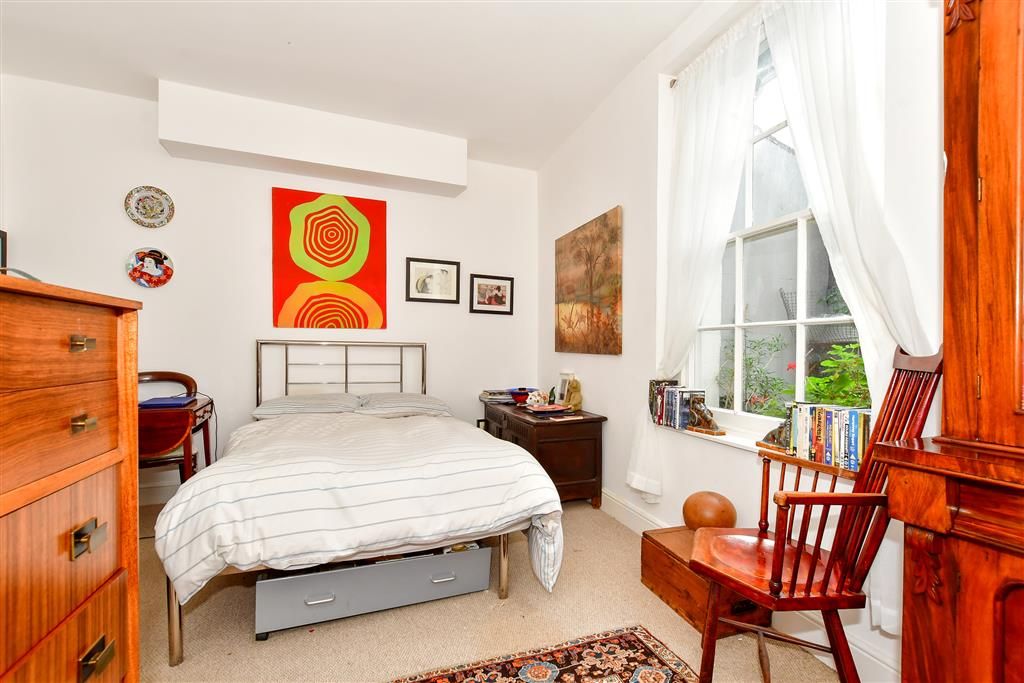 2 bed flat for sale in Kent Terrace, Ramsgate, Kent CT11, £220,000 - Zoopla