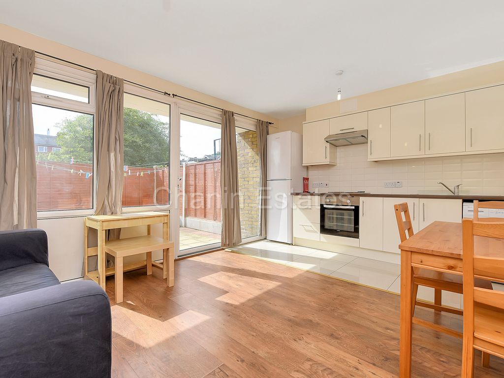 4 bed terraced house to rent in Churchward House, Kennington SE17, £ ...