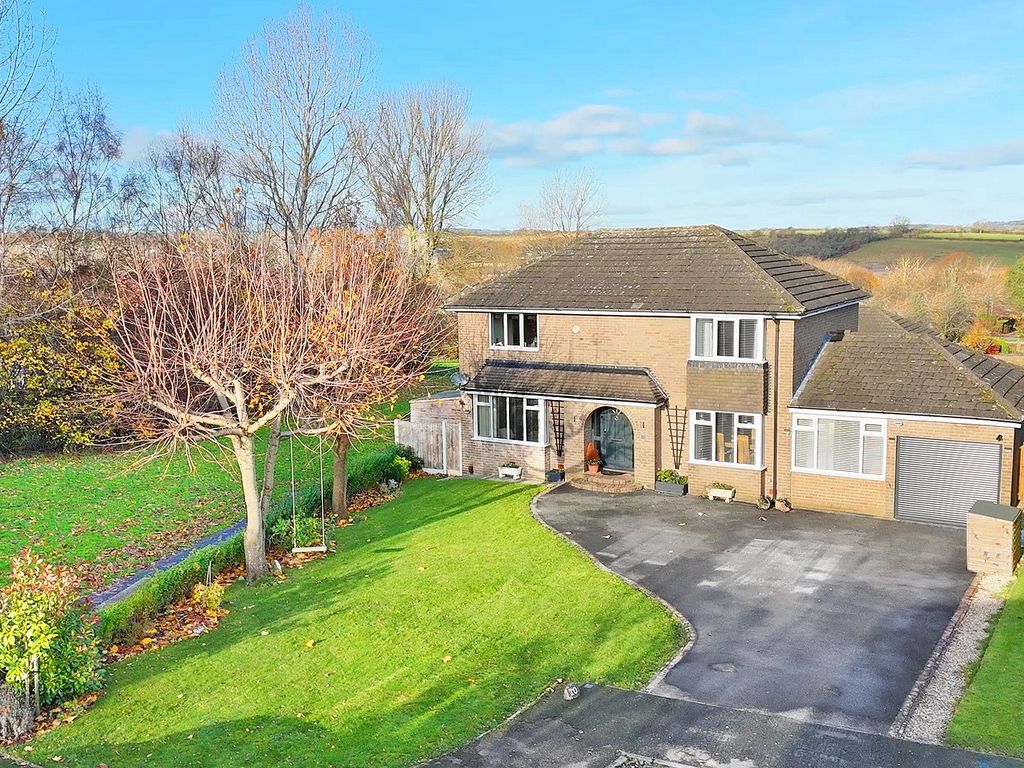 5 bed detached house for sale in Azerley Grove, Harrogate HG3, £570,000 ...