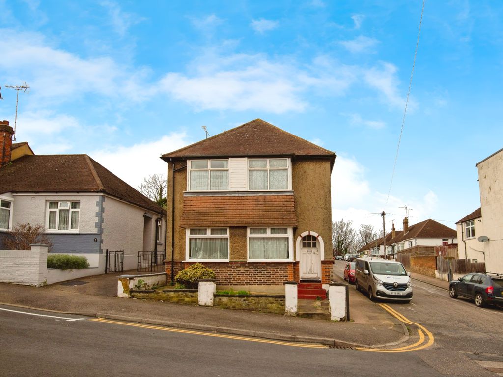 2 bed maisonette for sale in Camden Road, Gillingham, Kent ME7, £ ...