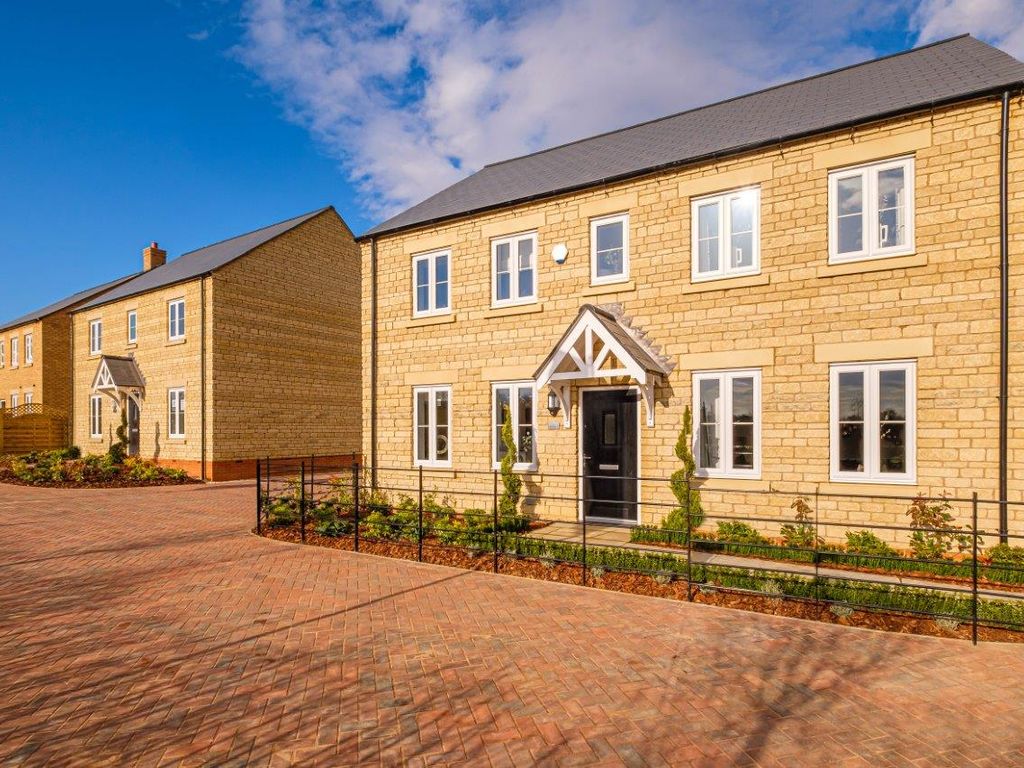 New home, 4 bed detached house for sale in "Chelworth" at Hardmead ...