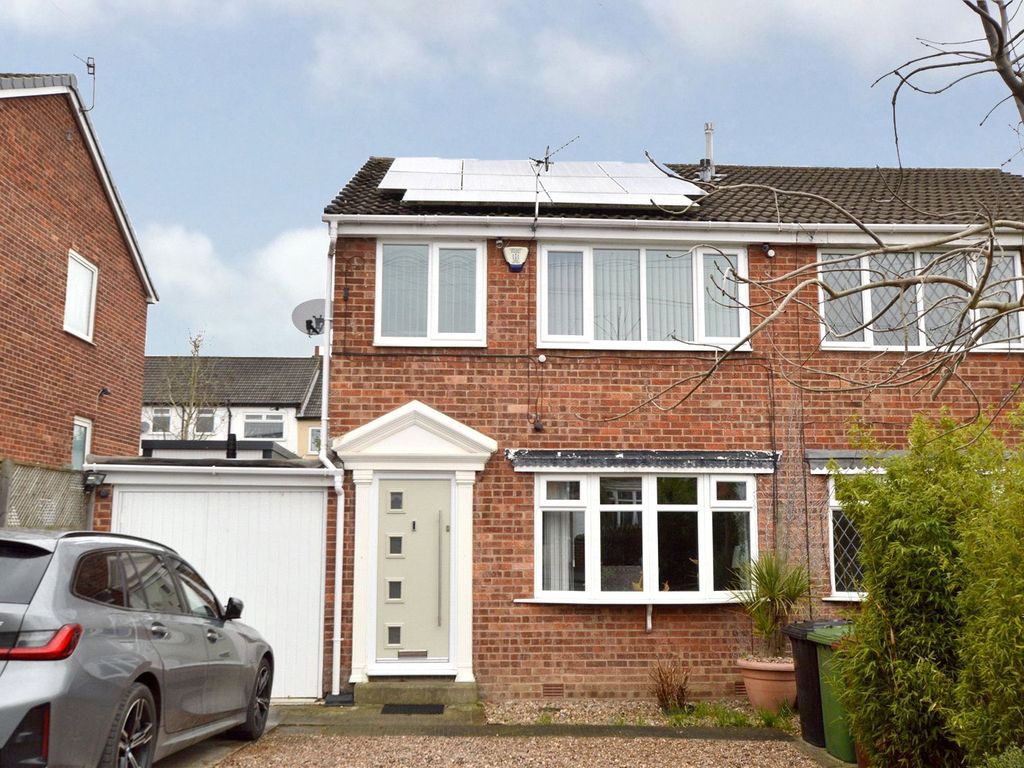 3 Bed Semi Detached House For Sale In Airedale Gardens Rodley Leeds