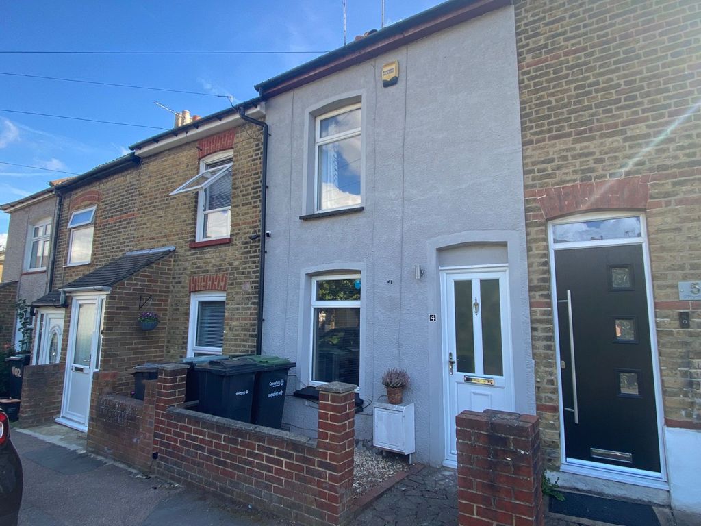 2 Bed Terraced House To Rent In St Margarets Road Northfleet