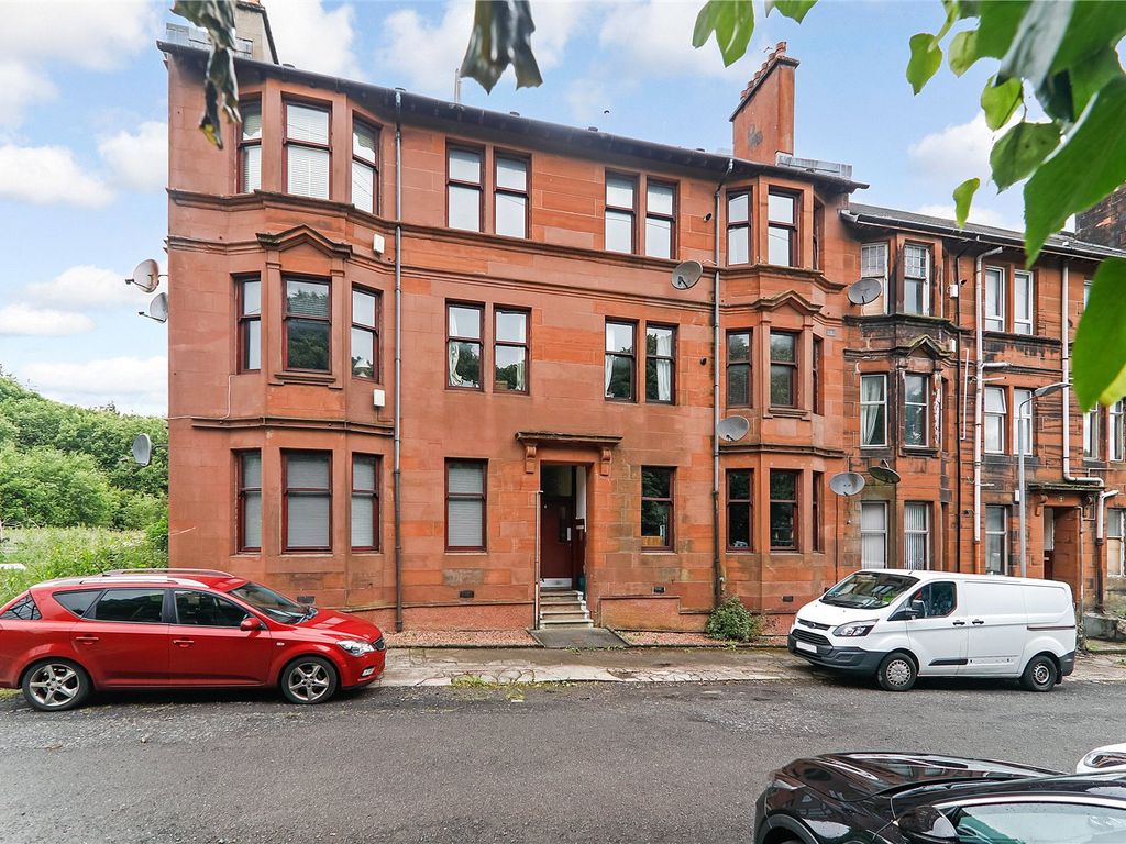 1 bed flat for sale in Newton Terrace, Paisley, Renfrewshire PA1, £ ...